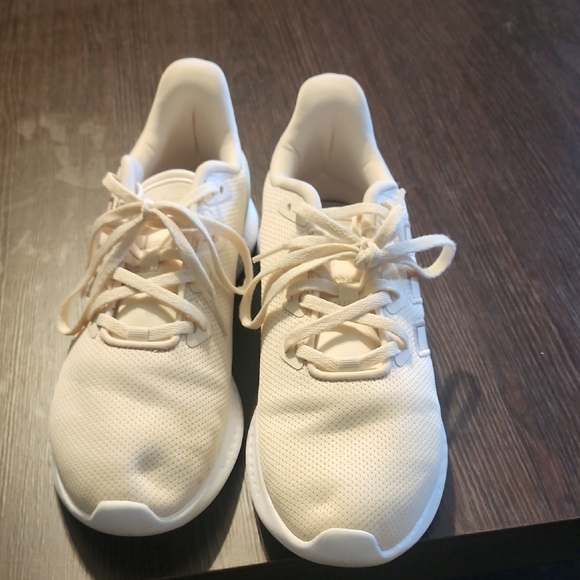 adidas | Shoes | Adidas Womens Cream Athletic Shoes | Poshmark